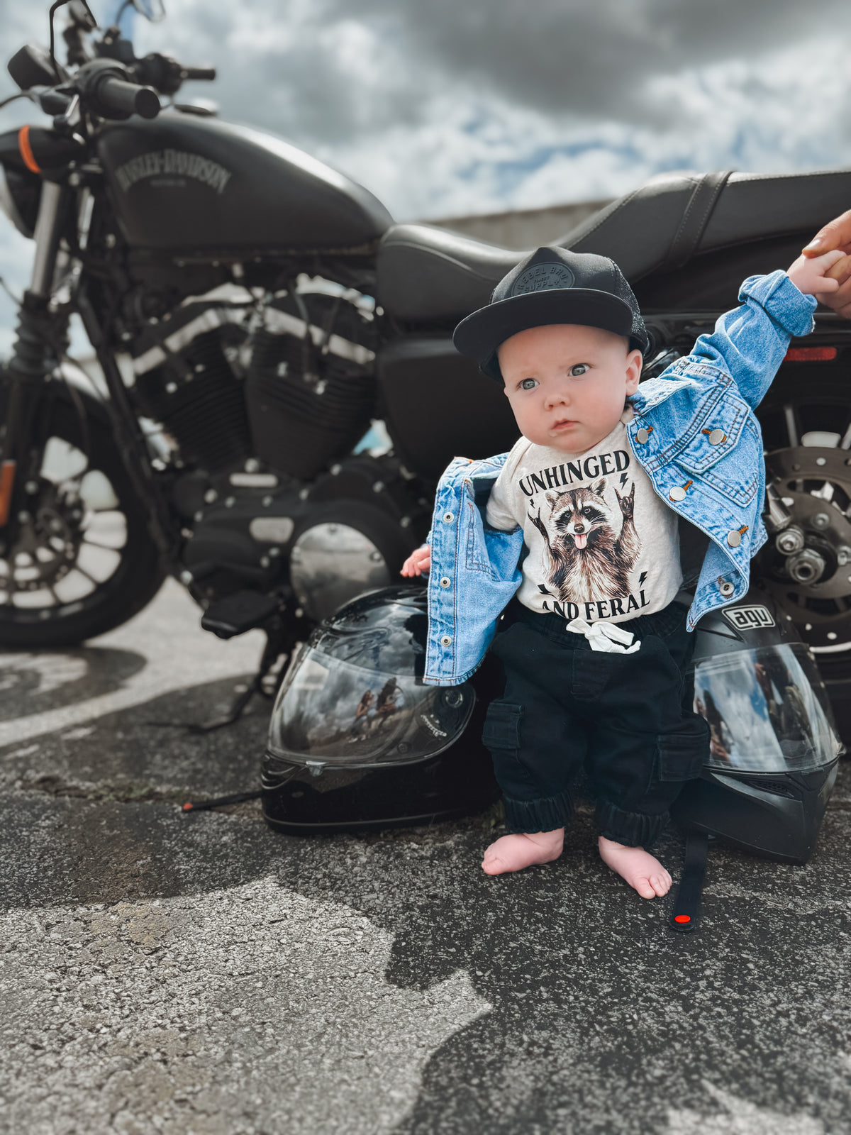 Unhinged & Feral Tee | Pipsqueaks Boutique